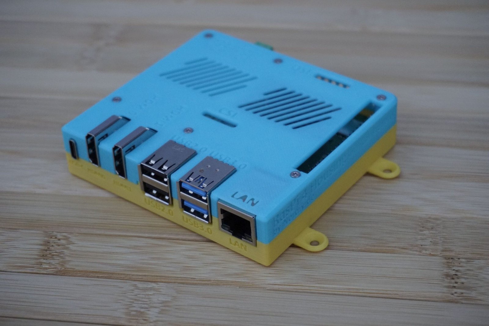 Waveshare connector adapter PCB housing for Raspberry Pi 4